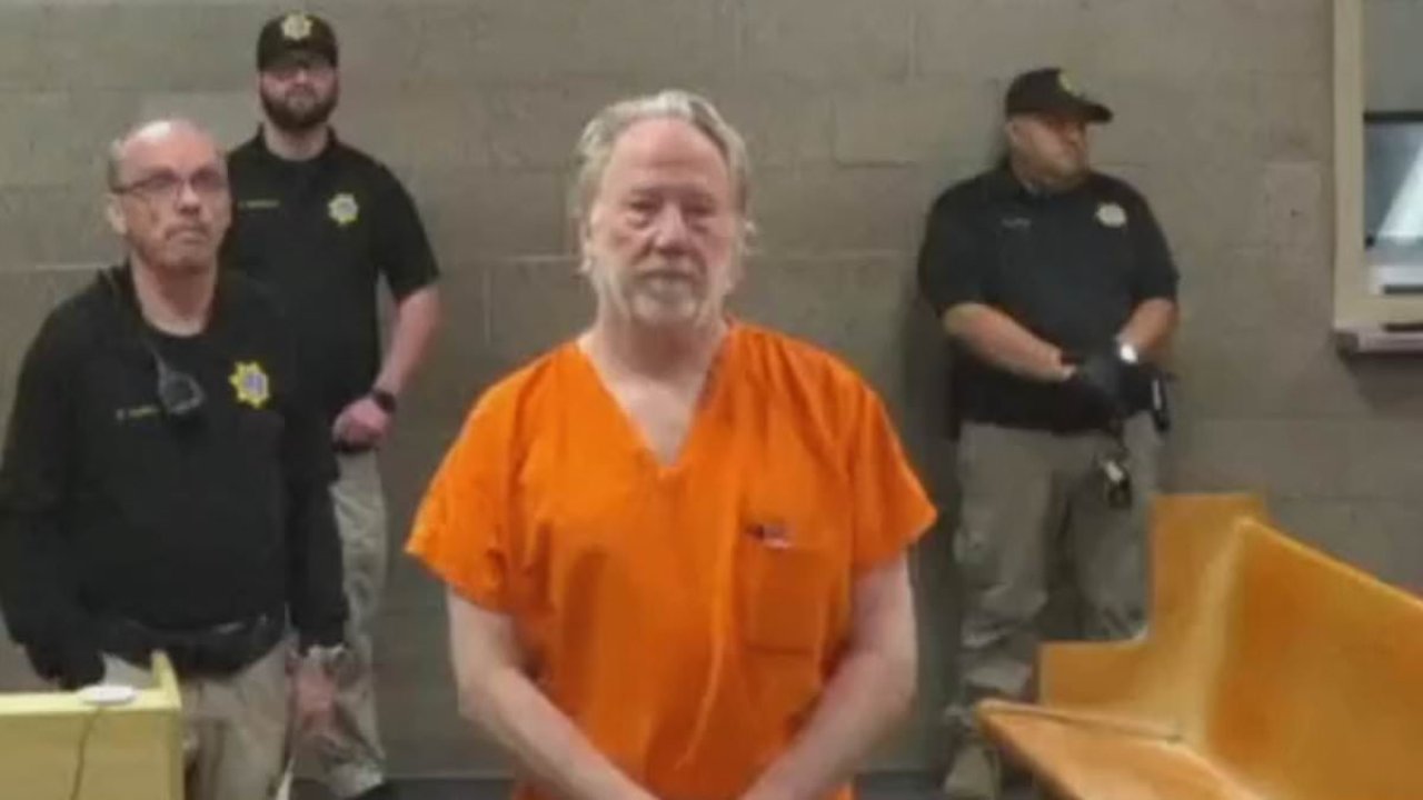 Timothy Busfield appears in court for child sex abuse case - ABDPost ...