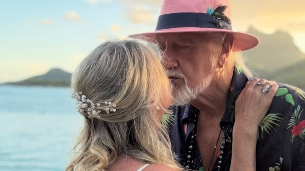 Fleetwood Mac's Mick Fleetwood secretly ties the knot - ABDPost.com ...